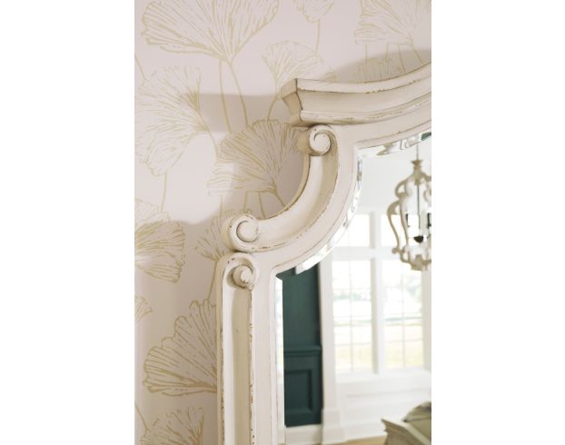 Ashley Realyn King Bedroom Set