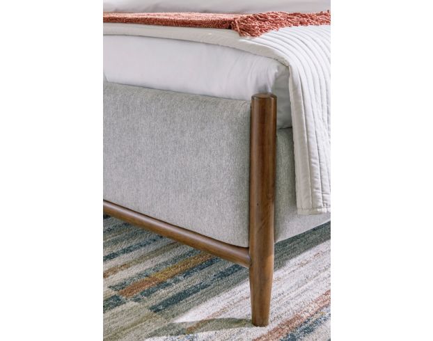 Ashley Lyncott 4-Piece King Bedroom Set