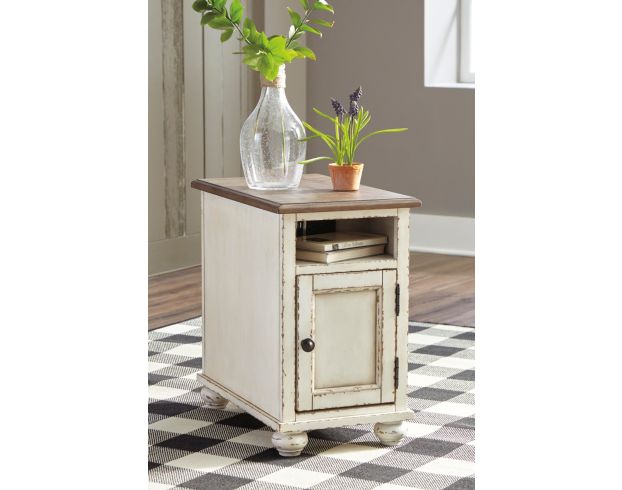 Ashley Realyn Chairside Table with Power Port | Homemakers