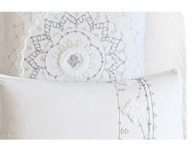 Levtex Medallion 3-Piece Queen Comforter Set | Homemakers